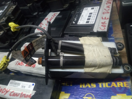 Opel İnsignia B Kaput Airbag Fişeği-orjinal Çıkma Parça otocikma.com ...