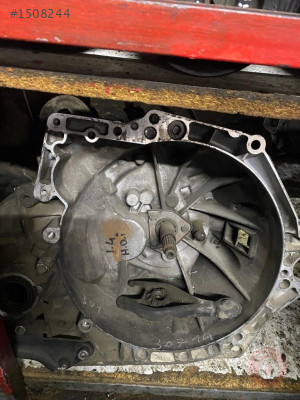 Peugeot 301 1.6 Hdı Komple Sanzıman Gucmanlar Oto otocikma.com' da ...