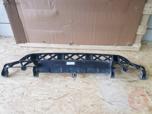 Audi Q7 Arka Tampon Tutucu Braketi 4l0807329 otocikma.com' da - 1484707