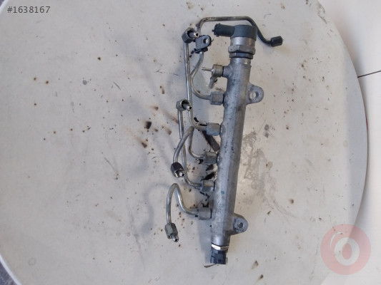 Hyundai̇ Accent Era İ30 Rai̇l Borusu 31400-2A410 Orjinal Parç Çıkma ...