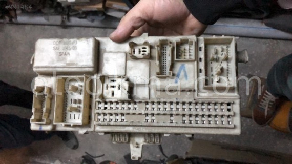 Volvo S40 C30 V50 Cem Beyni̇ Si̇gorta Kutusu 30728906 2004 07 Çıkma ...