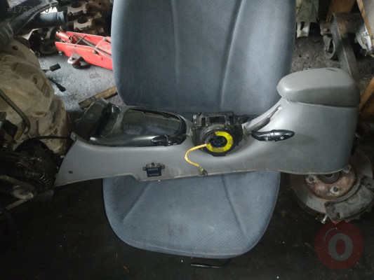 Hundai Elentra Sinyal Kolu 1753900 otocikma.comda