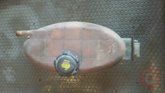 Trafic Vivaro Yedek Su Bidonu Çıkma Orj Oem 7701206774 otocikma.com' da ...