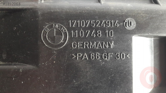 BMW E81 E84 E87 E90 E92 E93 RADYATÖR BRAKETİ SAĞ 17107524914 Çıkma ...