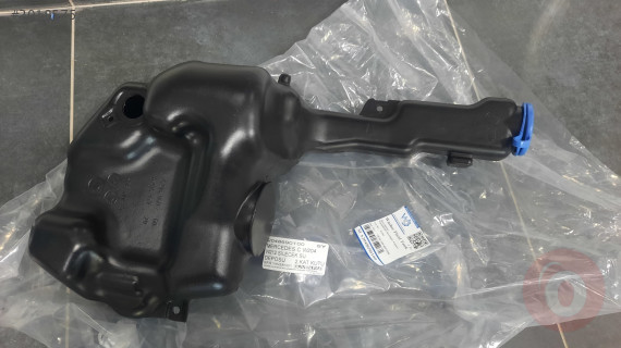 Mercedes C W204 W212 Silecek Su Deposu 2048690100 Sıfır otocikma.com ...