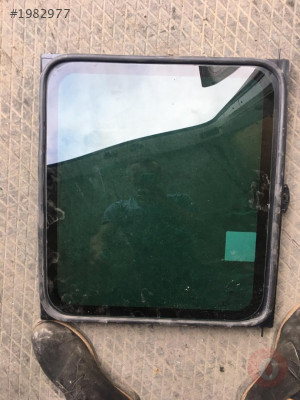 Transit Sag Arka Yan Cam Orjınal Cıkma 2014 2022 Bk21 B25700 otocikma.com' da - 1982977