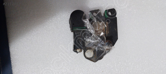 Mercedes Sprinter Alternatör 2542604 otocikma.com' da - 2133482