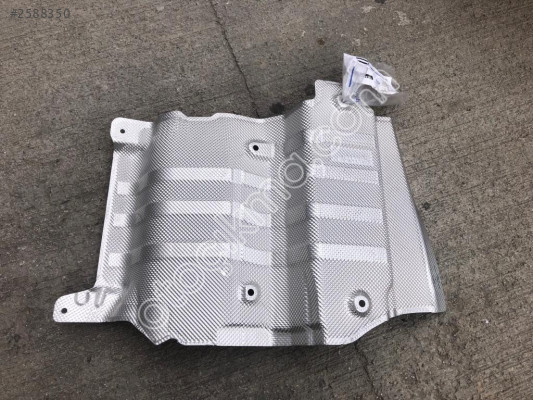 MERCEDES E SERİ W213 EGZOZ ISI KALKANI 2136809808 Çıkma Yedek Parça ...