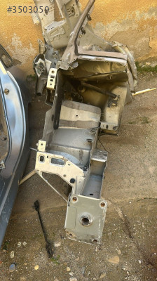 Reno Master 3 Çıkma Sol Ön Çeyrek otocikma.com' da - 3503059