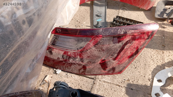 Megan4 Sağ Dış Stop otocikma.com' da - 3244598