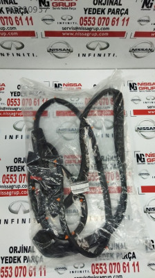 Nissan Qashqai Ön Sağ Kapı Cam Fitili Oem Sıfır J12 2022- otocikma.com ...