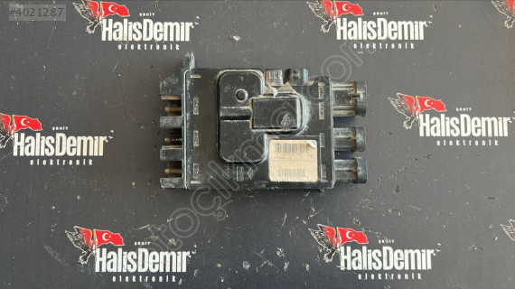 Megane 3-ııı Sigorta Kutusu Akü Dağıtım Ünitesi 243800010r otocikma.com ...