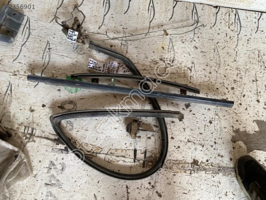 Suzuki Swift Sol Ön Kapı Cam Kızağı Demiri 1990-1995 Model otocikma.com ...
