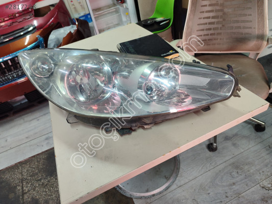 Peugeot 308 Ön Sağ Far otocikma.com' da - 2817298