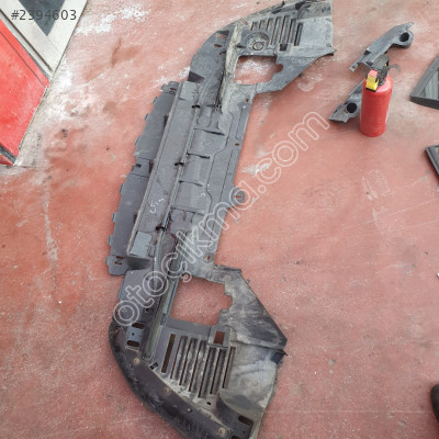 C5 X7 Tampon Alt Muhafaza Plastiği Orjinal Çıkma otocikma.com' da - 2394603