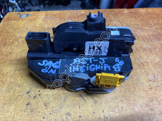 Opel Astra J Sağ Ön Kapı Kilidi Sıfır Orjinal 13579515 otocikma.com' da ...