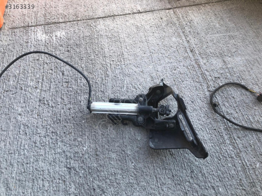 Renault Fluence Megane 3 Sol Far Yıkama Braketi 767170000106 otocikma ...