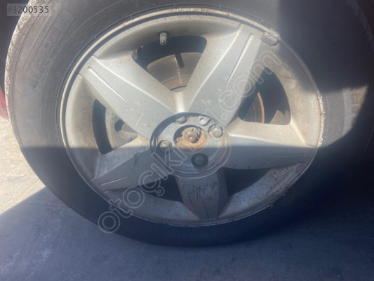 Renault Megane 2 Jant 2 Adet Mevcut otocikma.com' da - 3200535