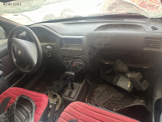 Peugeot 106 Gösterge Çerçevesi otocikma.com' da - 2901091