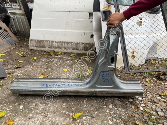 Renault 19 Sol Marşbiyel Sacı Ve Orta Direk Sacı otocikma.com' da - 2511700